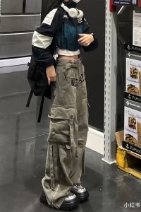 18 Super Cool Cargo Pants Outfits You'll Absolutely Love This Fall ...
